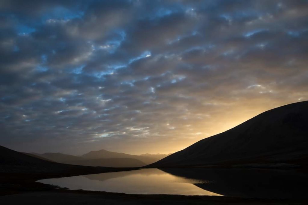 Un alpiniste russe explore de nouvelles crêtes du Pamir | Novastan France